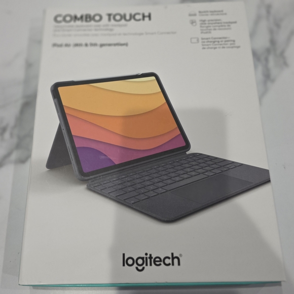 Logitech | Tablets & Accessories | Logitech Combo Touch For Ipad Gray ...